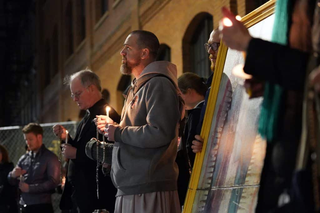 Avoiding Public Prayer | Franciscan Media