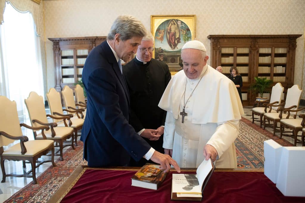 U.S. climate envoy meets pope, speaks at Vatican conference ...