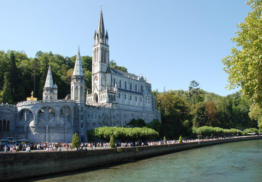 Lourdes: 150 Years of God's Healing Care | Franciscan Media