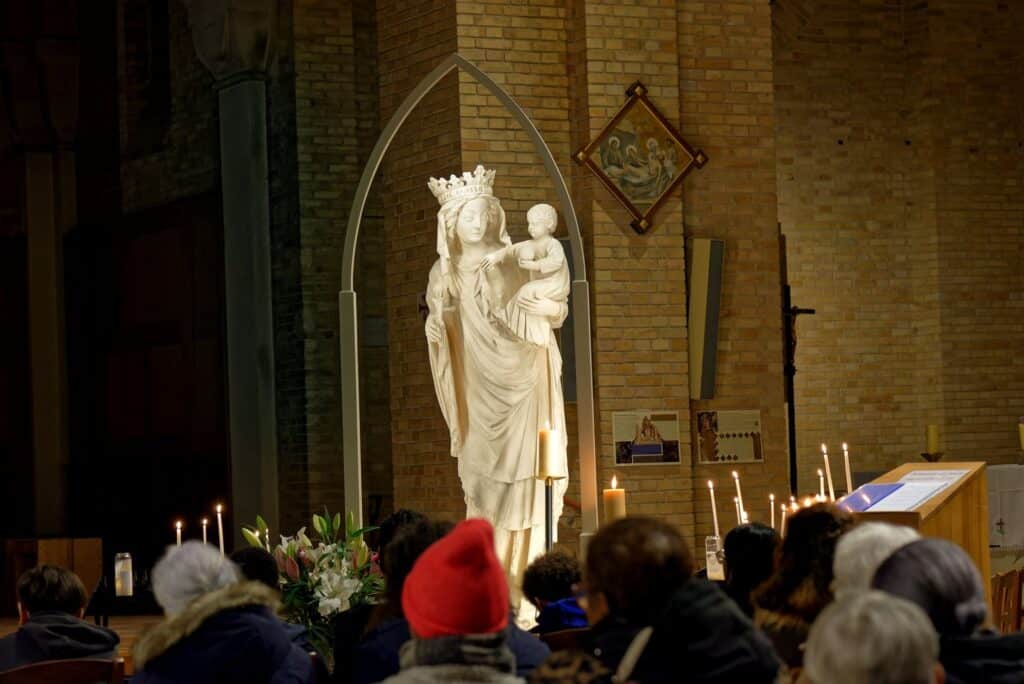 Our Lady's statue will be the first one to return to her Notre Dame ...