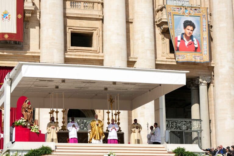 Carlo Acutis, Pier Giorgio Frassati canonized | Franciscan Media